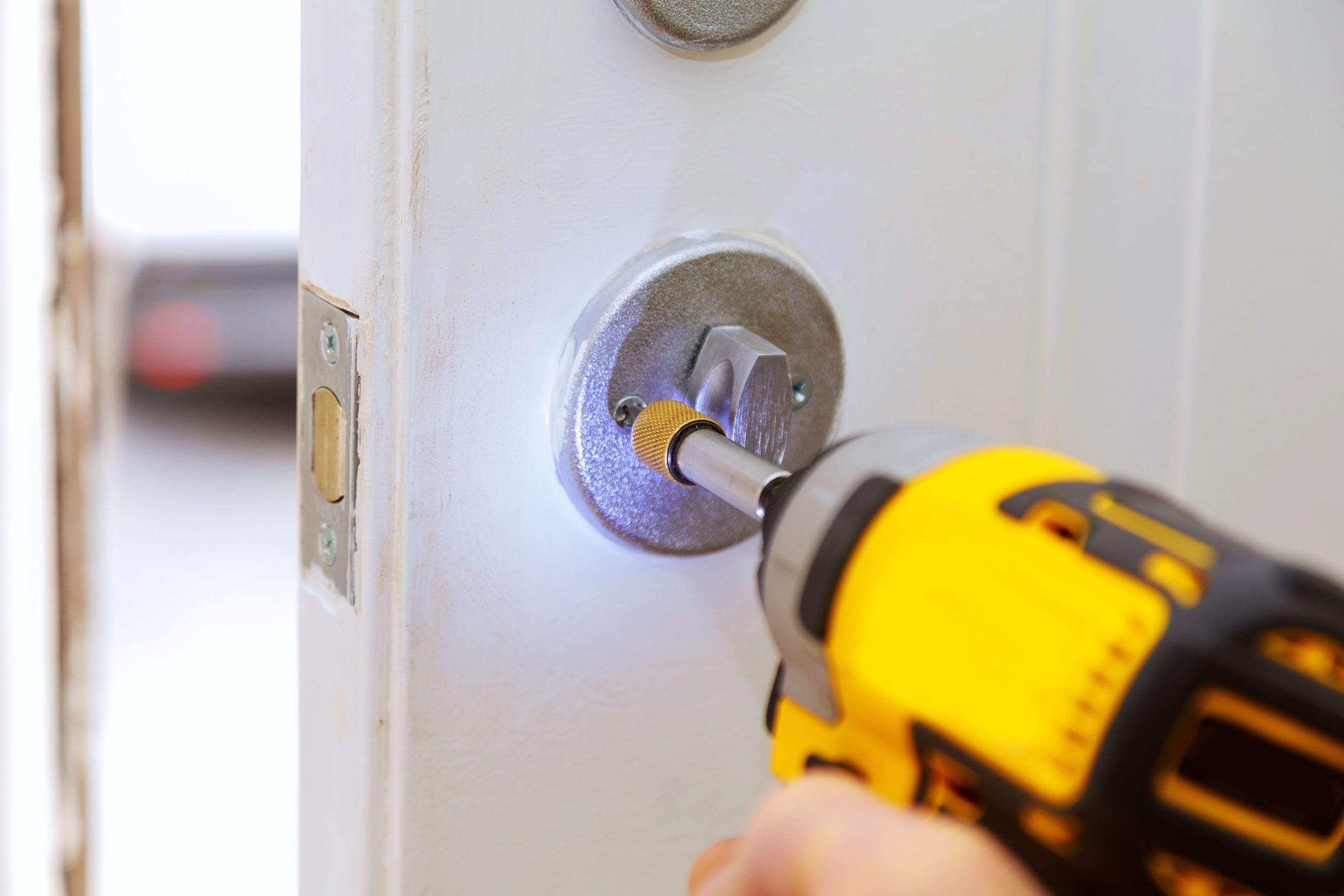 Deadbolt Locks Installation That Will Make You Feel Safer at Home